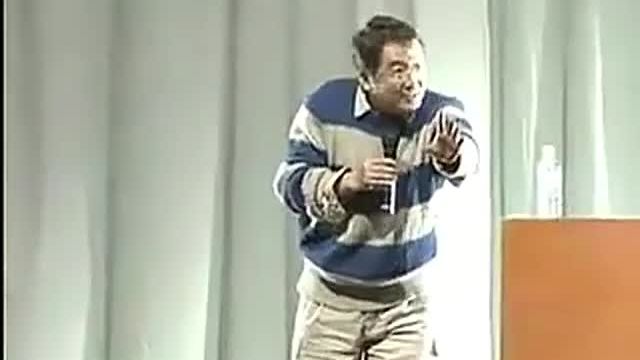 3新东方王强励志演讲,幽默讲解中西方两种不同的思维方式。