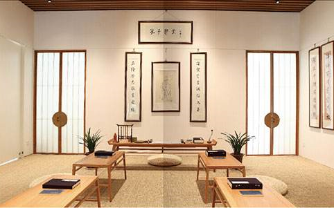 18、家居卧室格局之:厕所门冲床