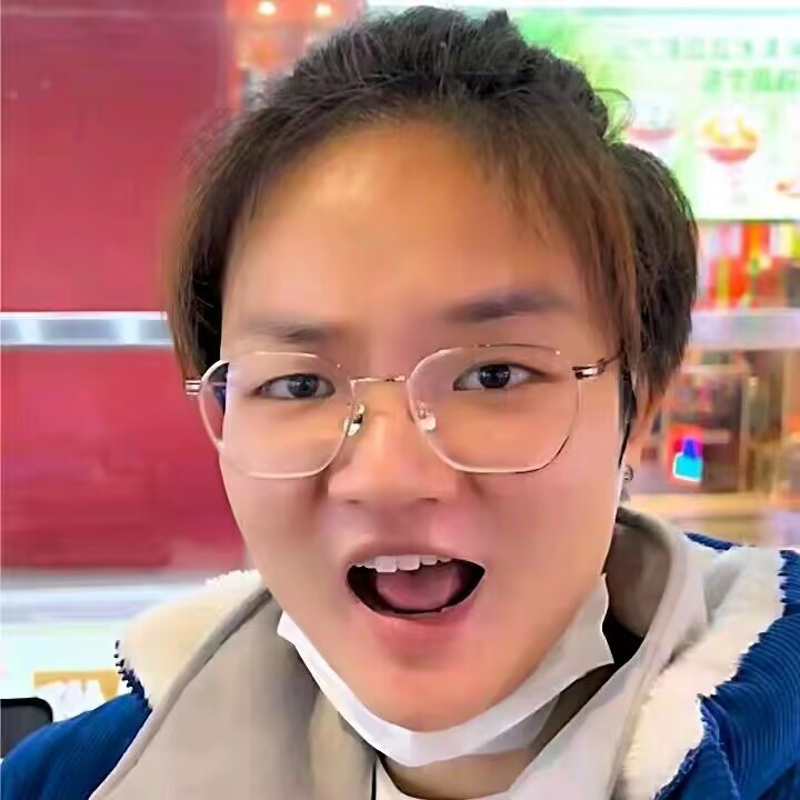 春春不爱空苍 