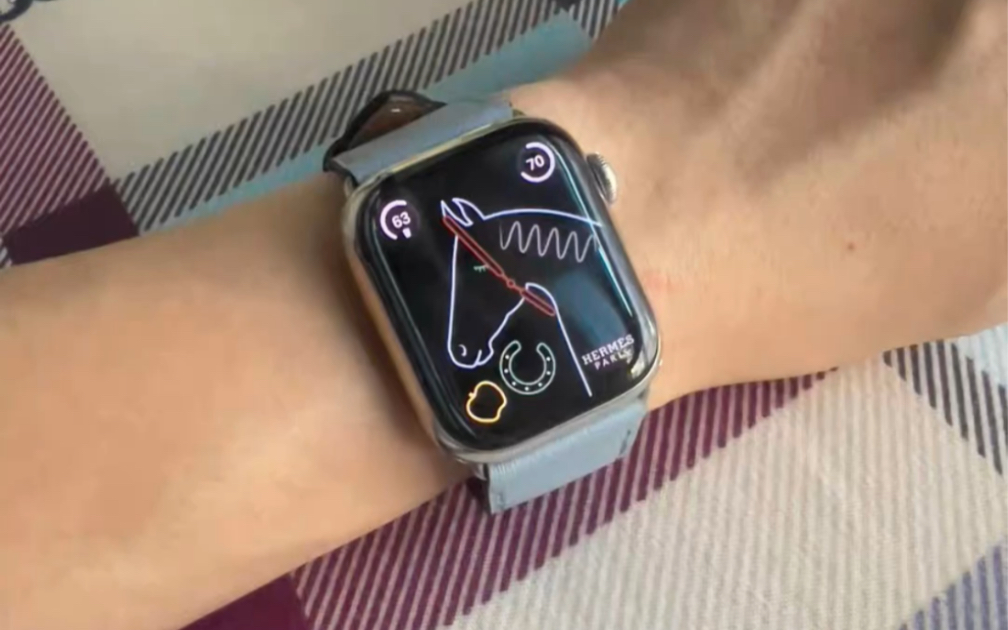 Apple Watch S7 45mm (Apple Certified Refurbished)