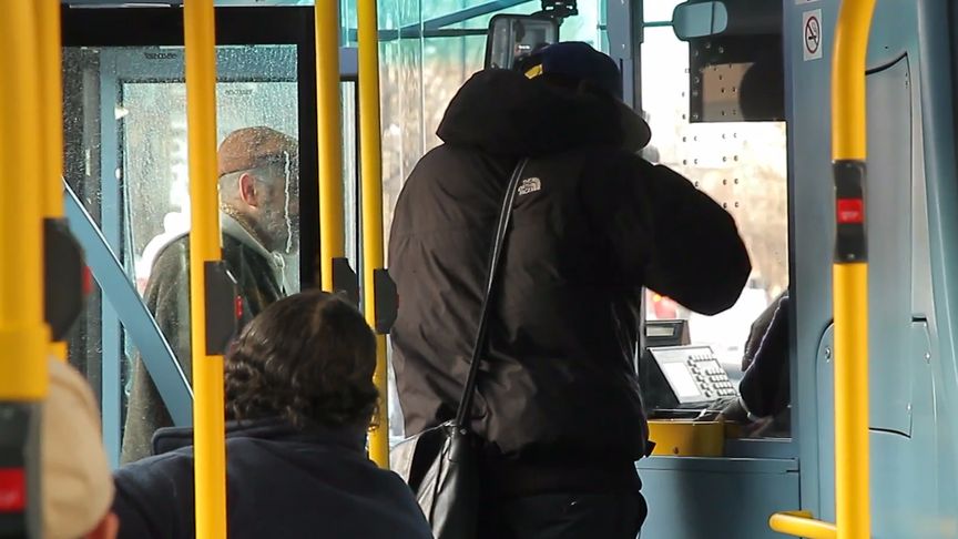 iPhone可以刷公交卡啦!1分钟告诉你所有要点