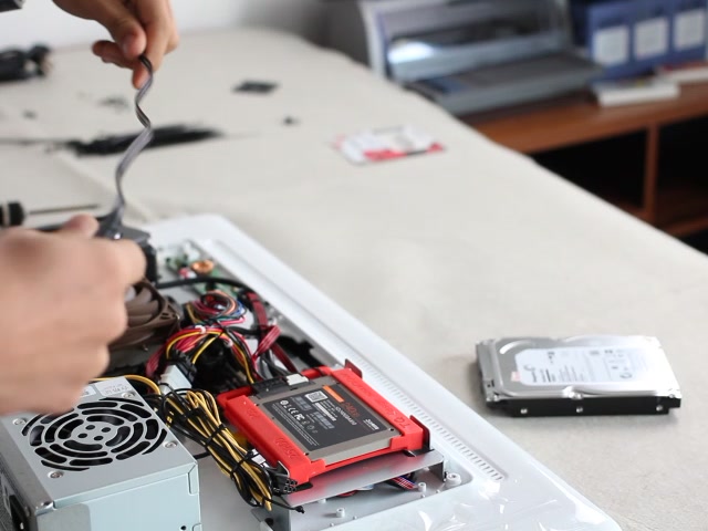 一体机教程机械硬盘的加置方法