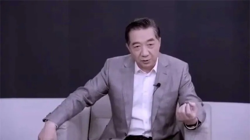张召忠说:这次疫情百年不遇,美国也麻烦了,听听局座怎么说!
