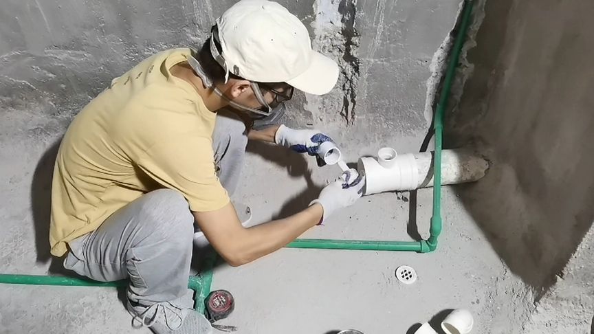 安装1个卫生间排水管道300块,1天做了3个,你们那是否也这么算?