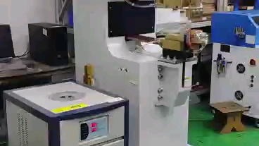 模组钢带捆扎焊接工位