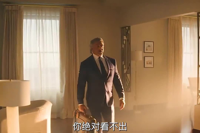 鳄鱼皮带蛇纹皮鞋黄金手表,是这个七旬男人的标配
