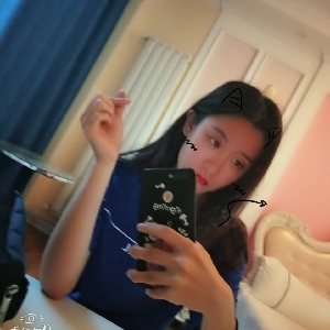 爱吃萝卜芯的小兔纸 