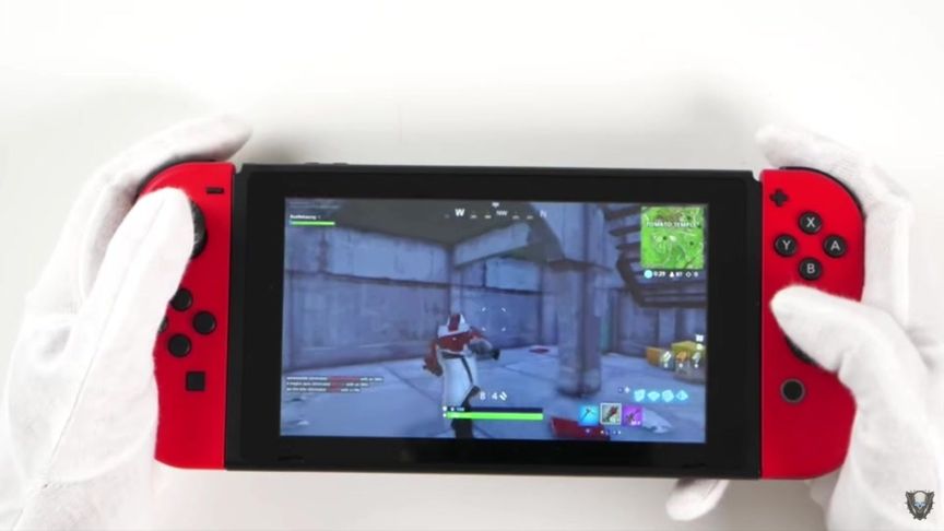 开箱及试玩《堡垒之夜》主题Switch主机