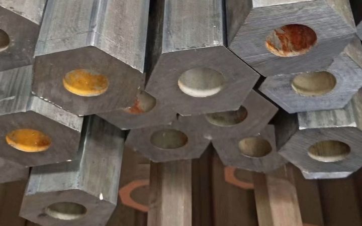 专业的Q235B型方管生产厂家,质量保障,欢迎咨询 #Q235B型方管 #Q...