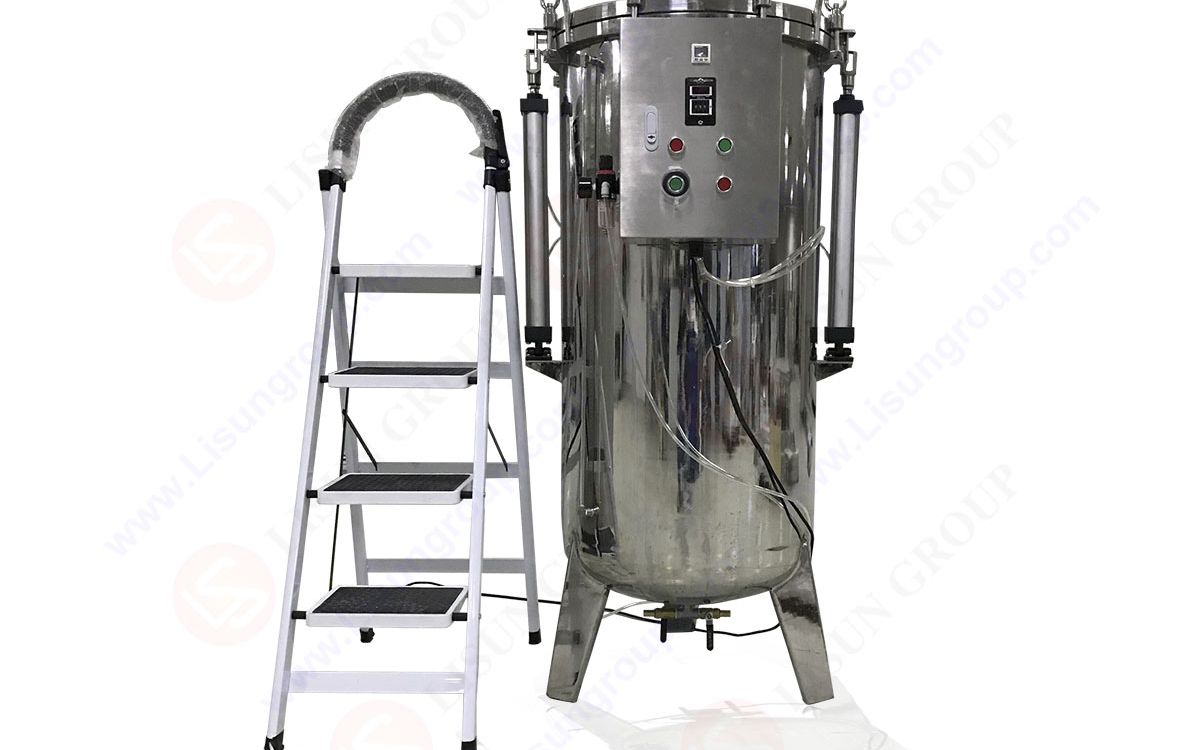 根据IPX5防水测试标准,防水测试方法及标准应符合系统根据GB7000.1,...