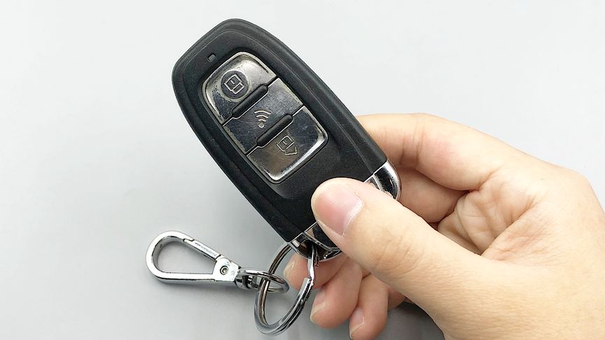 如何自己换车钥匙电池,手把手来教你,成本只要2元钱,学学吧