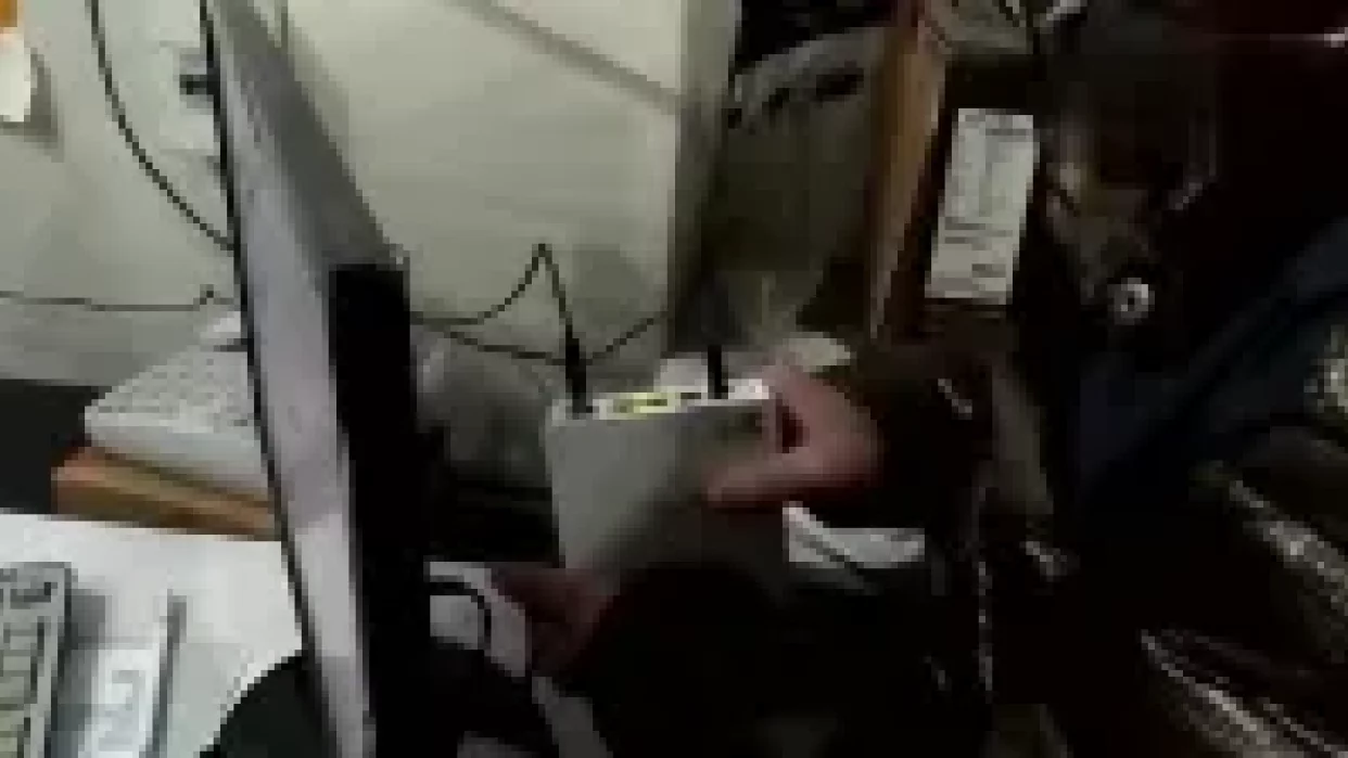 路由器怎么连接光猫,怎么操作,打开看看!