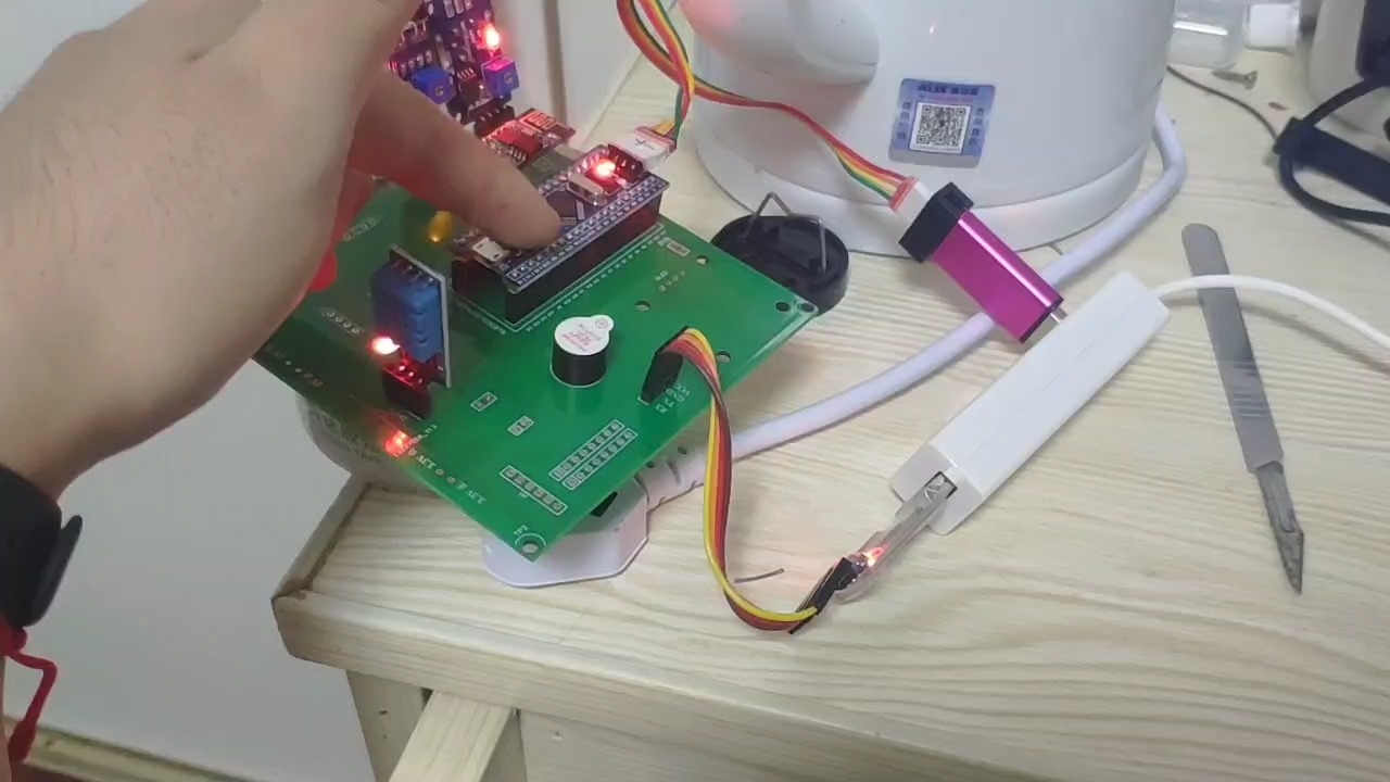 1683385368383_stm32的web的实验室安全物联网单片机软硬件设计...