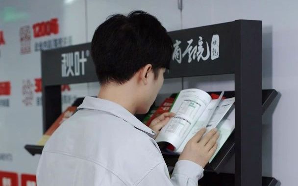 “老板,我找到了WPS制作二级联动下拉菜单,最简单的方法”