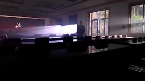 卫生局老闻退休前含泪告别会议室,40年青春终落幕,这一刻太戳心!