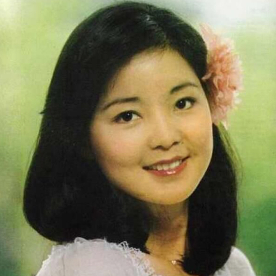 哈哈爱小小 