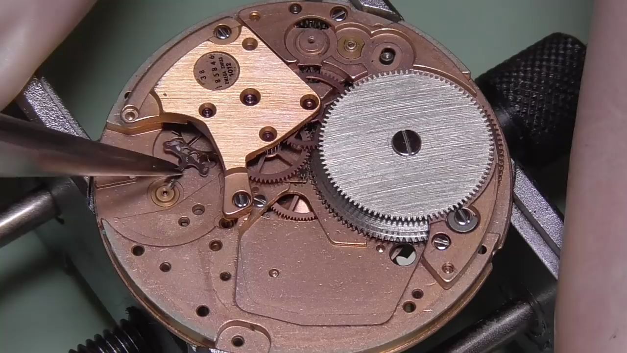 【手工】修复欧米茄机械手表,零件太小了,好精密