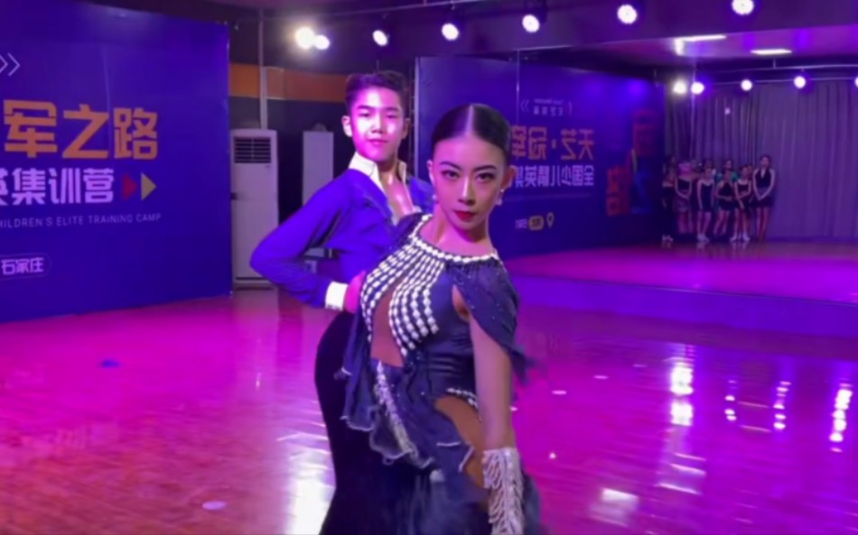[墨茉组合]王崇墨 李茉晗7.24天艺 恰恰恰(妹妹的美貌杀我)