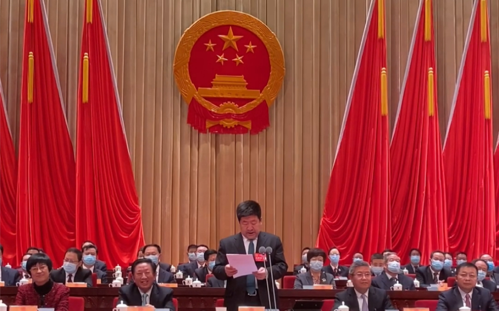 兰州市第十六届人民代表大会第五次会议第三次全体会议进行选举投票