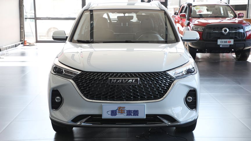 7万~9万元国产家用SUV,新车全系直降5000元,哈弗M6 PLUS咋选?