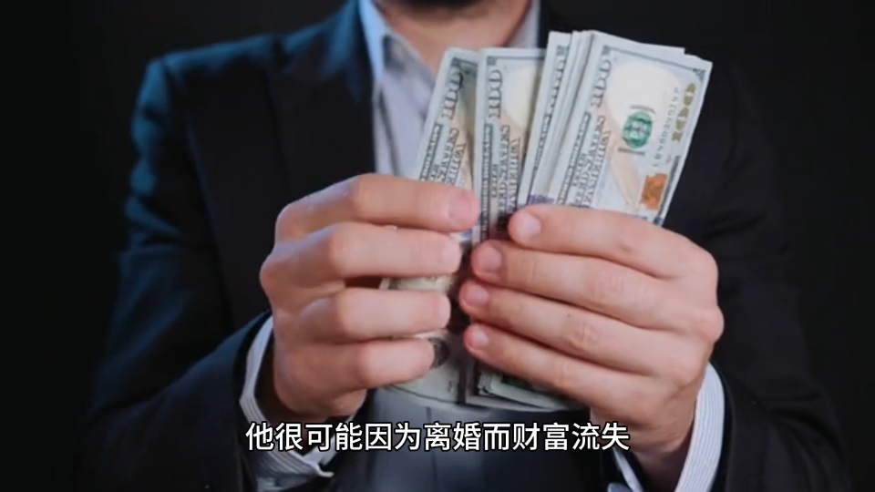 ...人口达不到百分之十,上流人口达不到百分之一。这种社会结构因素...