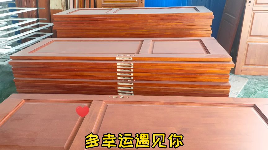 实木门,最环保的木门,结实耐用。