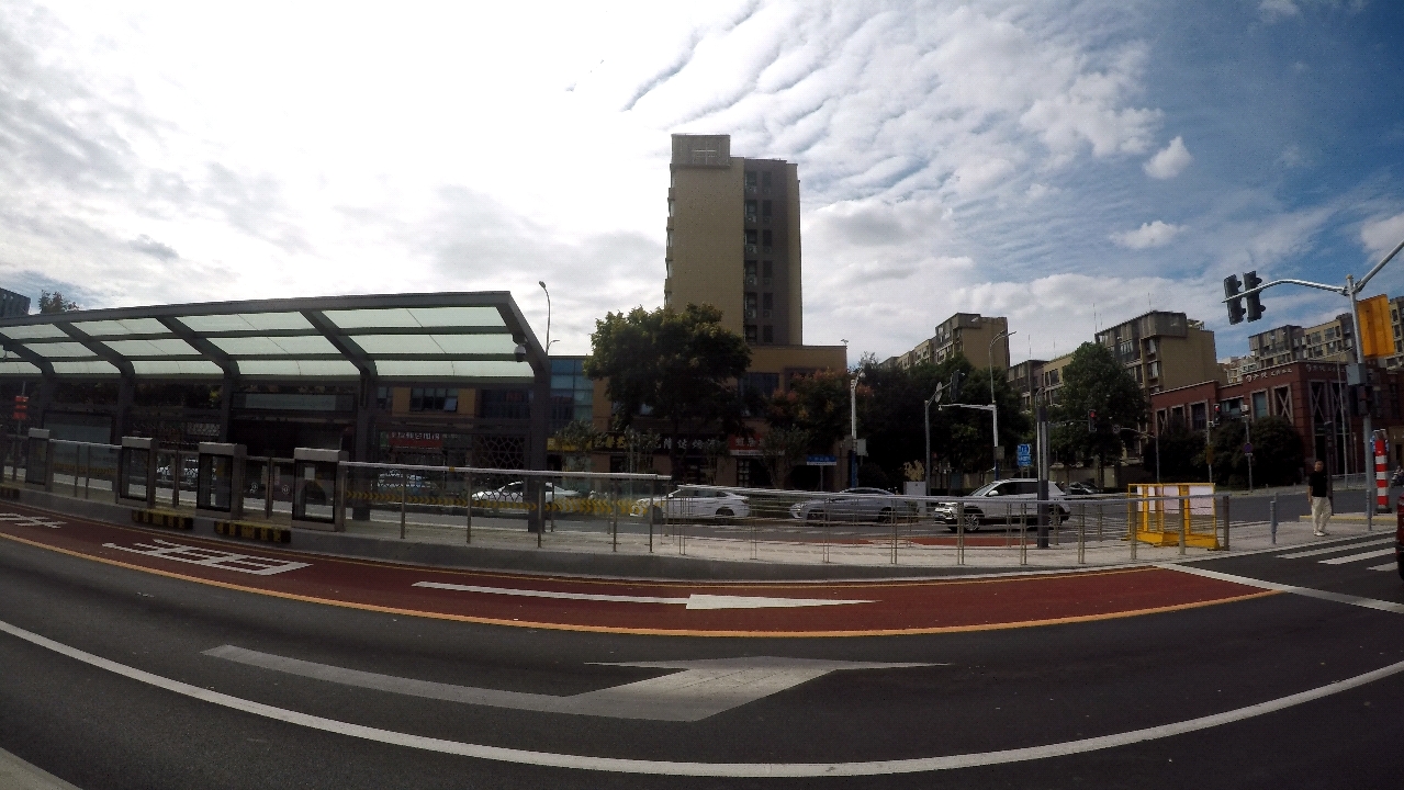 记录上海的样子,上海公交121路,2023.10.01