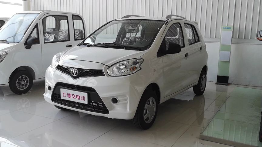 高端品牌电动汽车 电动四轮车