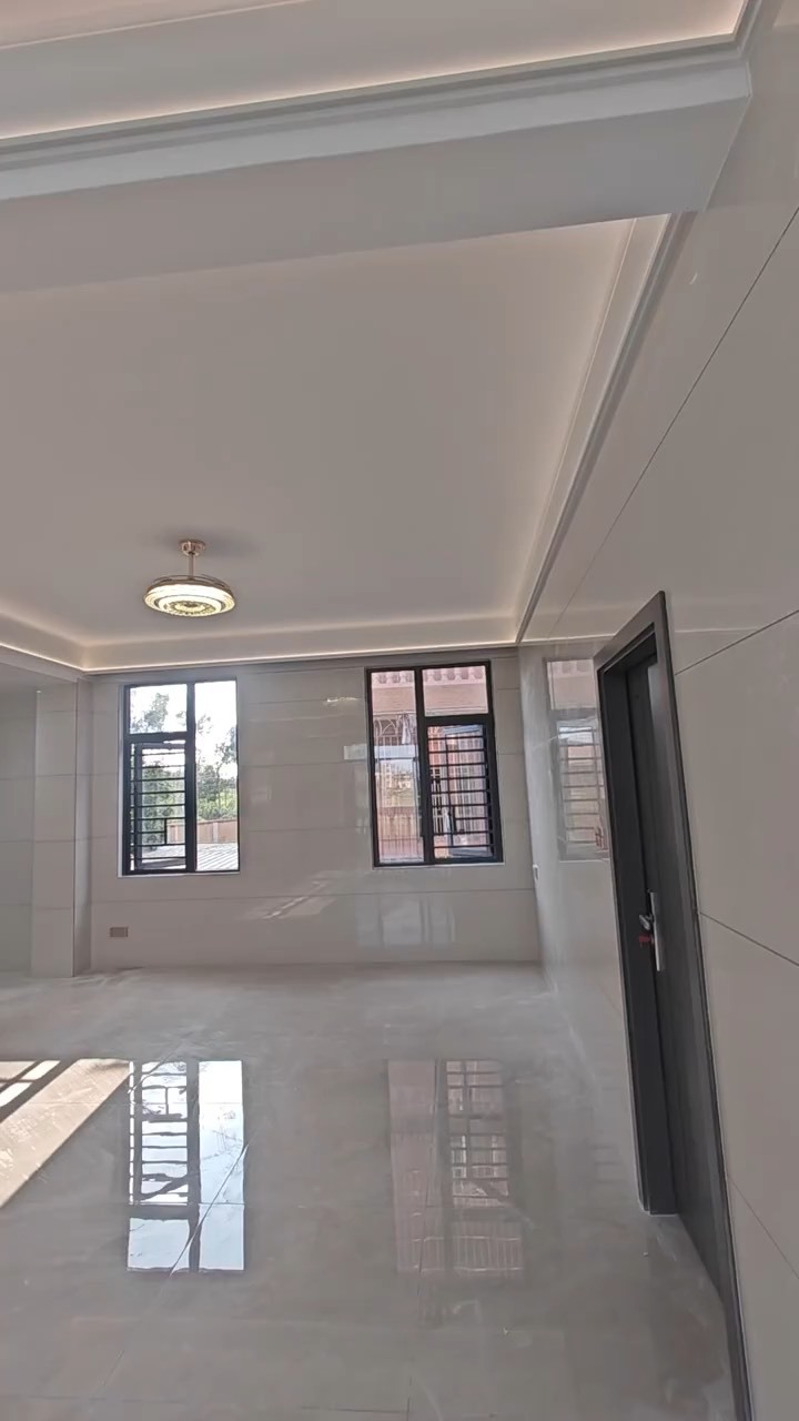 双眼皮吊顶,感觉效果一般!