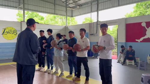 通过每周的实践教学,把有质量的训练内容和热情快乐的态度传递给...
