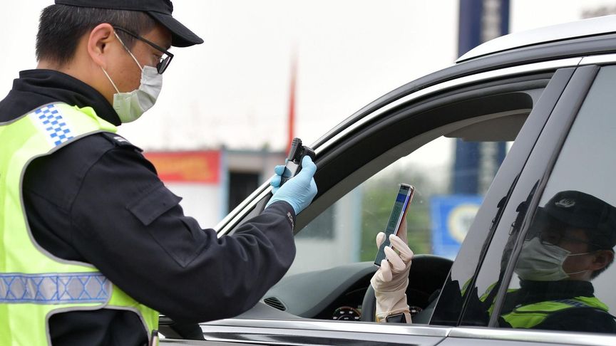 部分地方绿码带星要求隔离14天或原路返回,发改委:做好管理