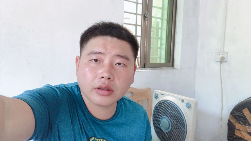 今天收到信用卡中心的积分兑换礼品开心了