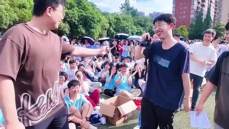 耒阳一中,高三年级举办解压活动,助力学生轻松备考