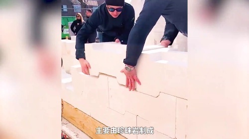 神奇的砌墙秘诀,让砖头像玩具一样堆叠,白天轻松造出梦想家园