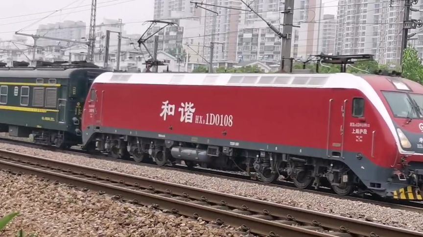 京沪第一大神车T109次列车出苏州站