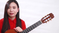 美女老师讲解和弦配置,并且唱出乐谱上的音符,听懂了吗?