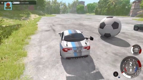 模拟开车:开轿车踢足球?这是什么新玩法!