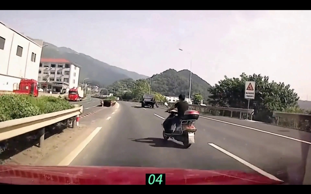 电动车电机功率大小对驾驶的安全性和舒适性有何影响?