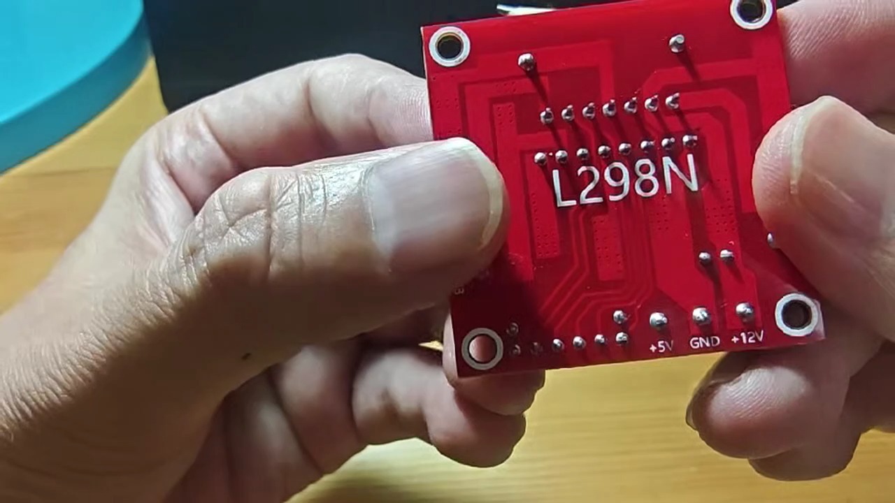 手搓遥控车,L298N电机驱动板电路连接及使用视频。第一次录制视频,...