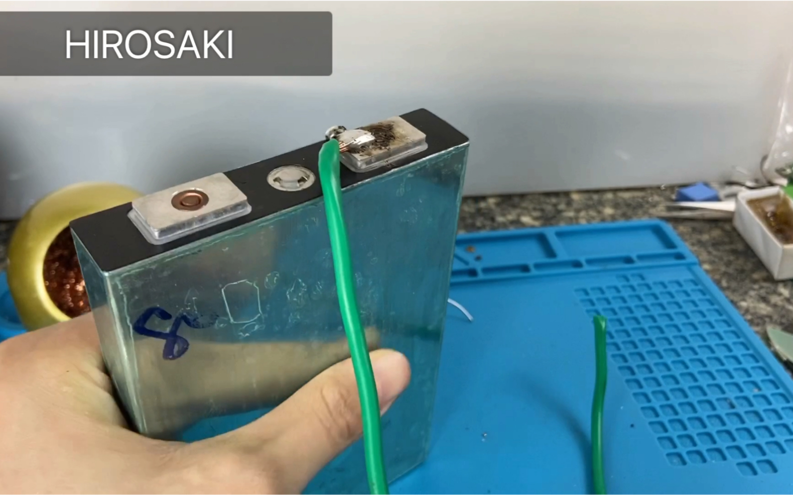 锂电池用电烙铁如何焊接?铁锂电池的焊接,大单体锂电池组铝极耳轻松...
