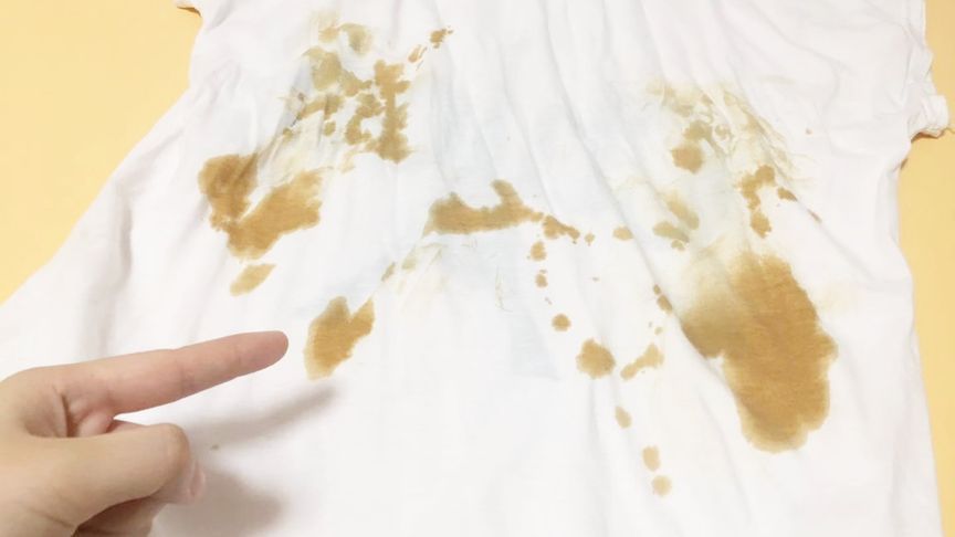 发黄的白衣服难清洗?教你个清洗诀窍,洗完像新衣服一样洁白