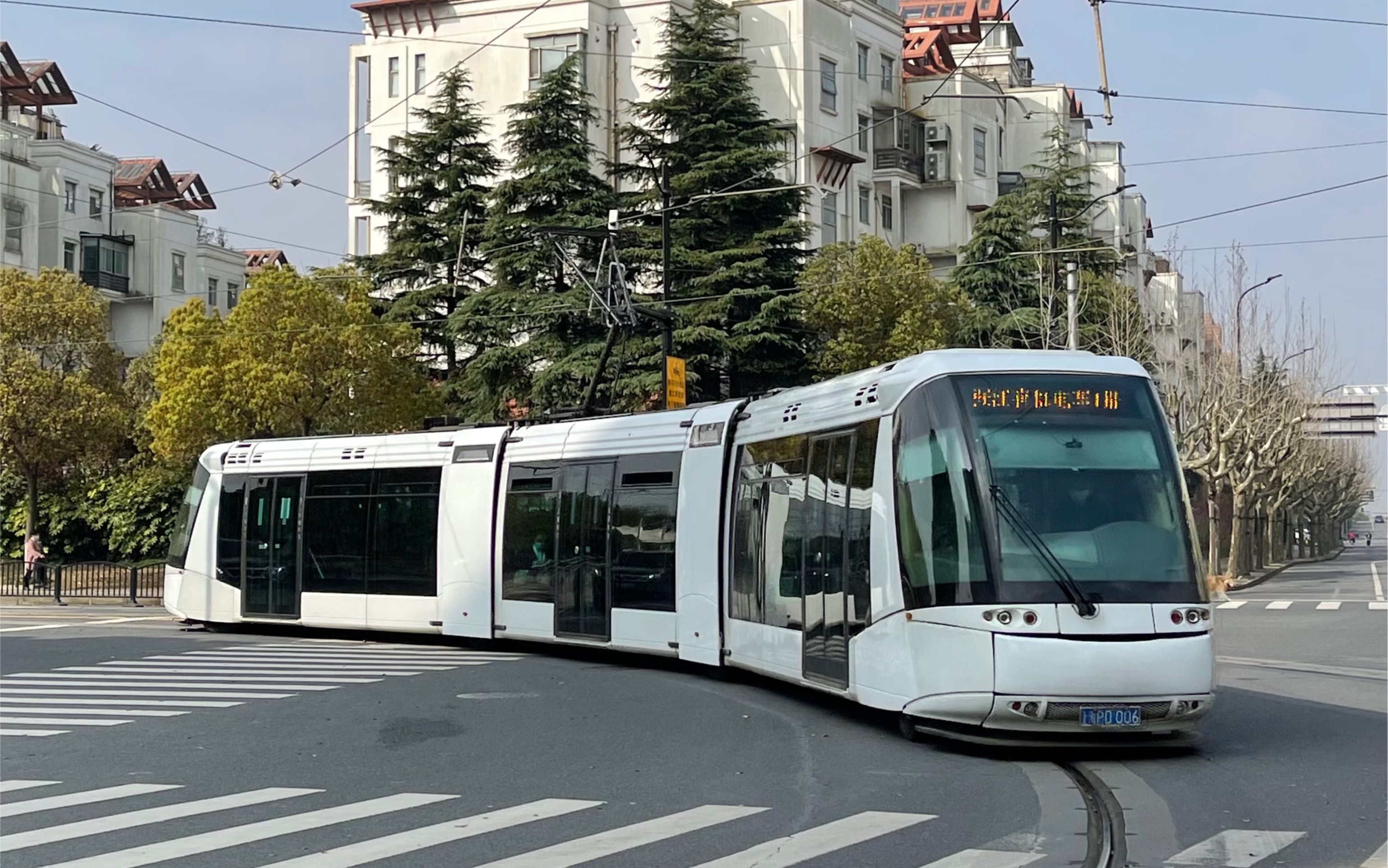 上海张江有轨电车1路乘坐