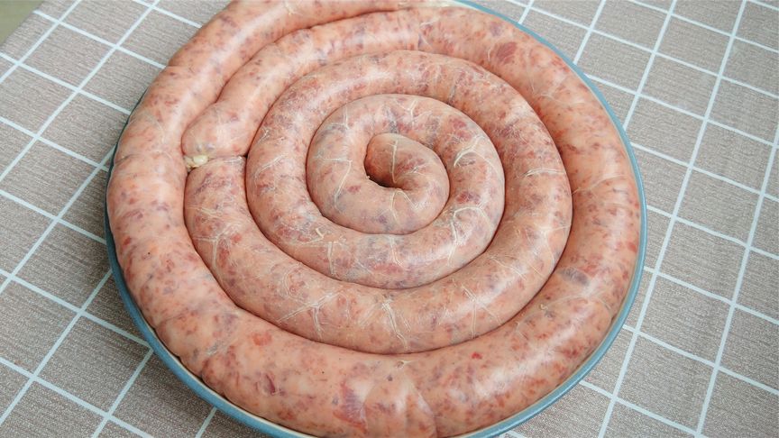 想吃香肠不用买,自己在家灌,做法简单无添加,Q弹有嚼劲