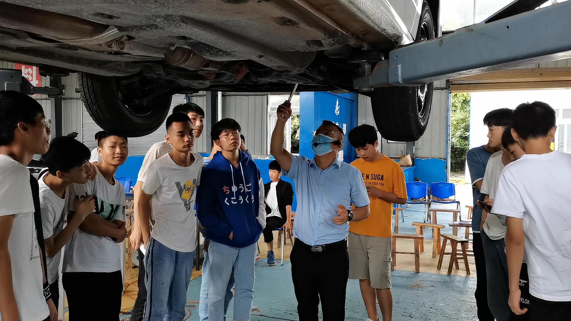 汽车运用与维修课堂实录