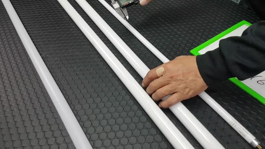 LED灯管,日光灯管不在傻傻分不清楚,告送你怎么识别!