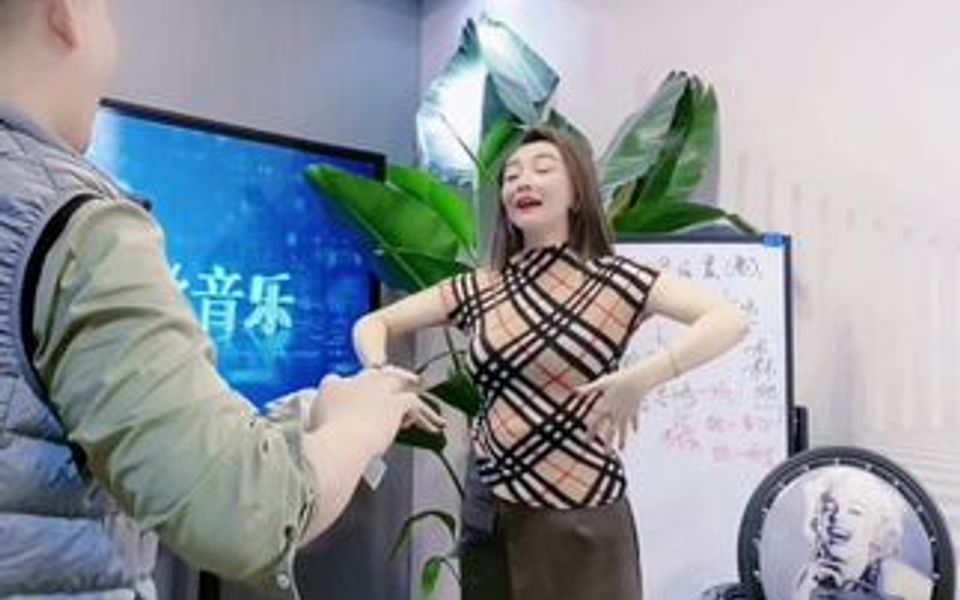 唱歌时候要学会给歌曲划分段落,这样才会有唱出来有感情❤️ߙ