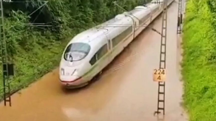 CRH3型电力动车组
