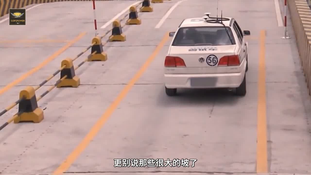 手动挡半坡起步的正确方式,驾校教练不告诉你的机巧