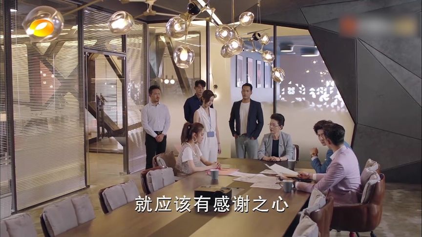 海归设计师竟放弃使用自家公司的工厂,这是在打董事长的脸呀!