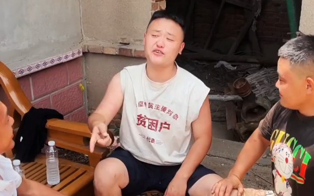 喝水挠痒痒挑战:不一样的刺激体验!(2)